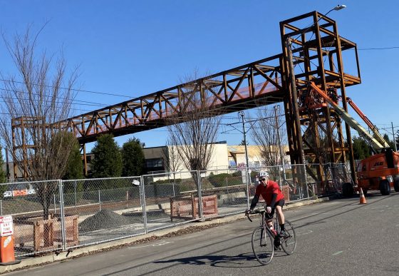 First look at TriMet’s new bridge over southeast rail tracks – BikePortland