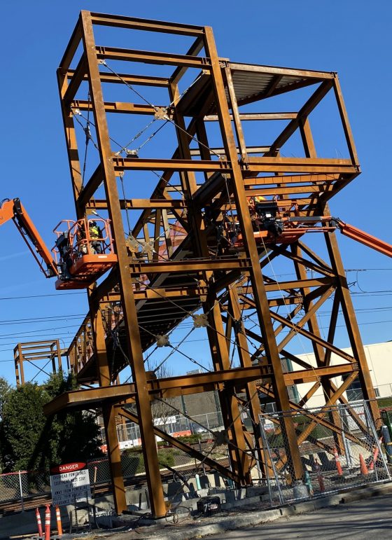 First look at TriMet’s new bridge over southeast rail tracks – BikePortland