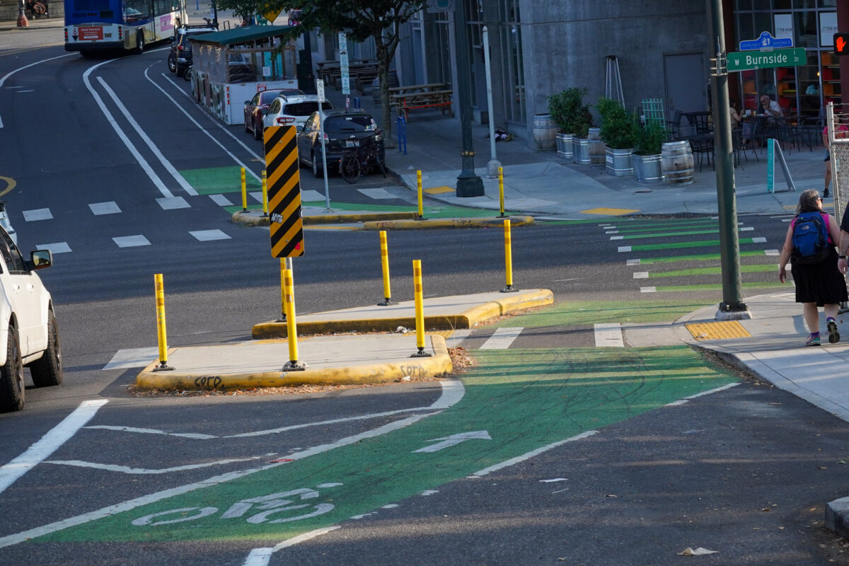Closer Look: Protected intersection and bike lane on W 19th at Burnside ...