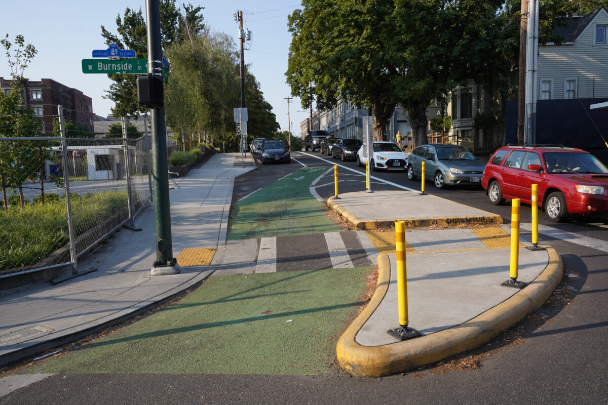 Closer Look: Protected intersection and bike lane on W 19th at Burnside ...