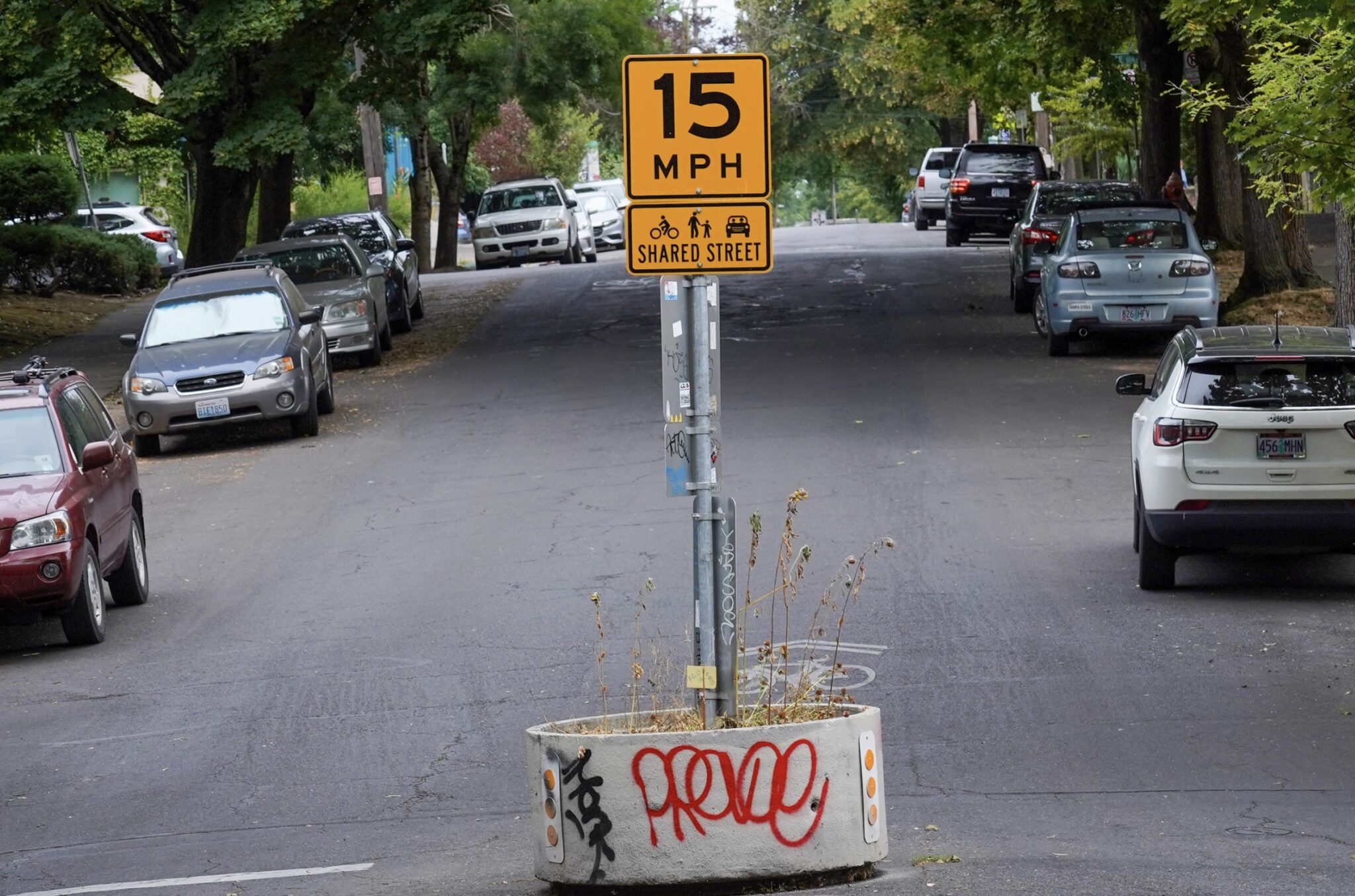 Traffic calming is coming to these Portland streets – BikePortland
