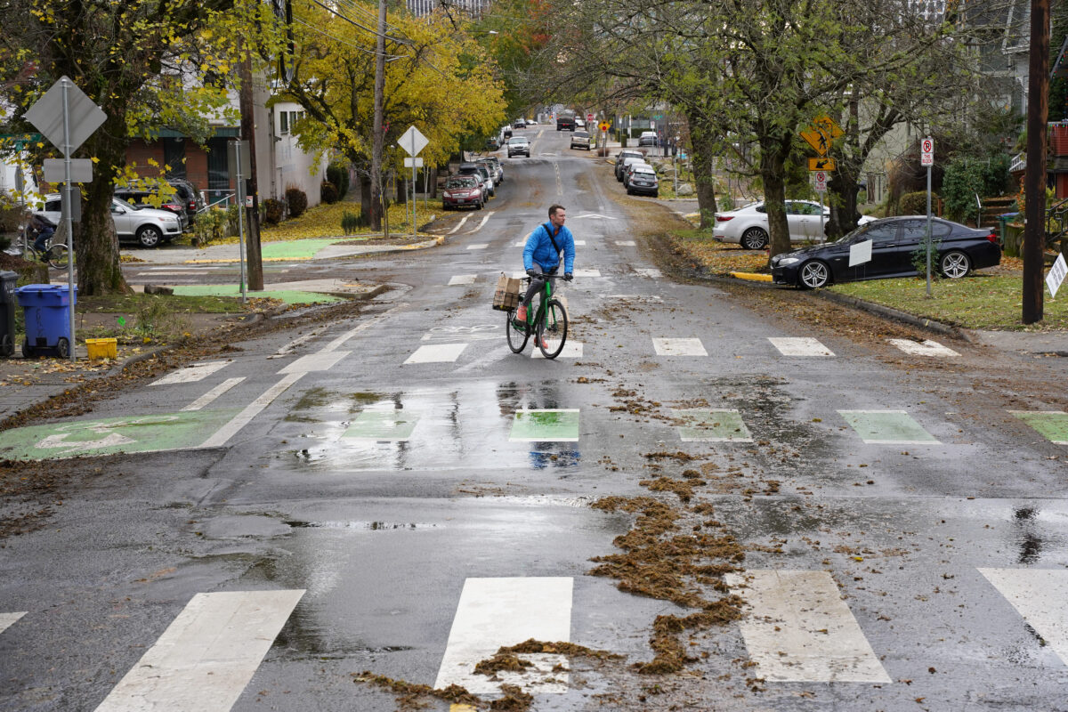 First Look: Changes complete at NE Tillamook and 7th – BikePortland