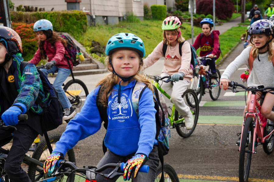 Portland’s bike buses swell on Walk and Bike to School Day – BikePortland