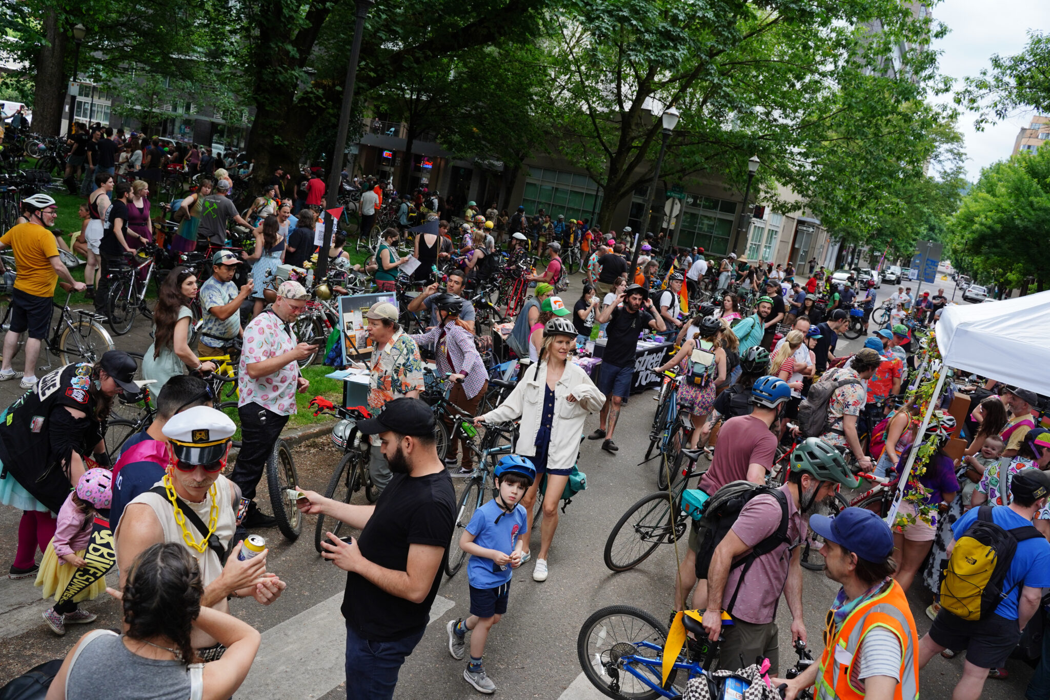 Bike Summer Kickoff Ride recap, video and photo gallery – BikePortland