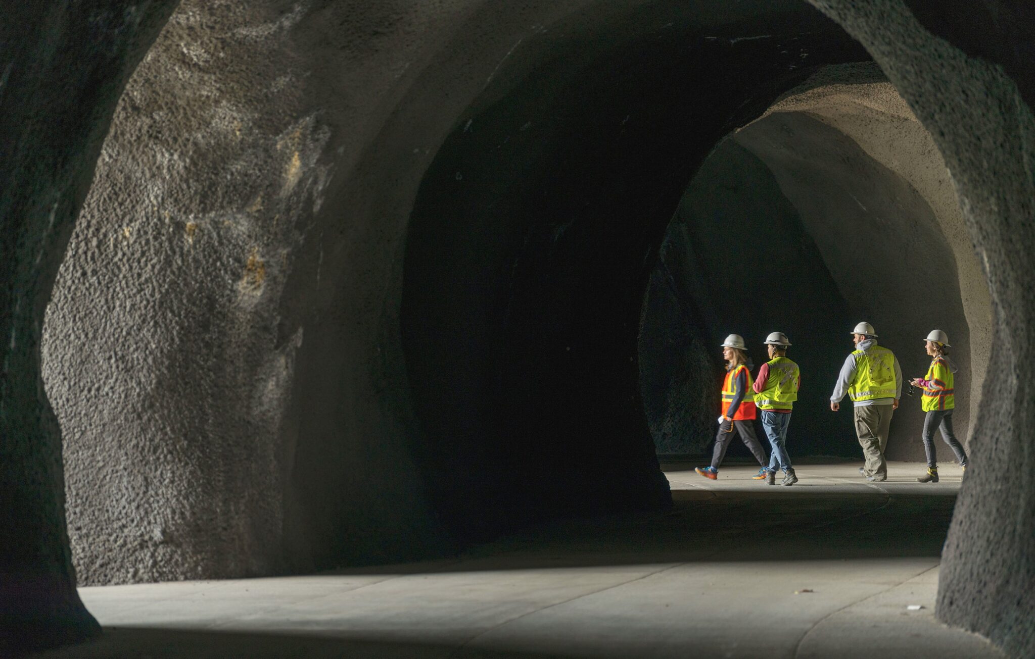 Mitchell Point Tunnel in the Gorge open to the public for first time in ...