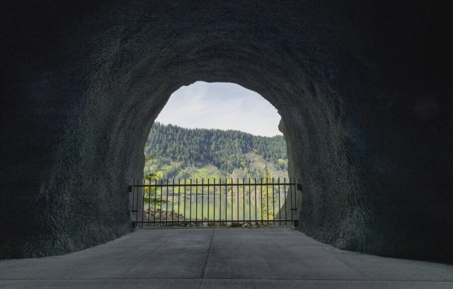 Mitchell Point Tunnel in the Gorge open to the public for first time in ...
