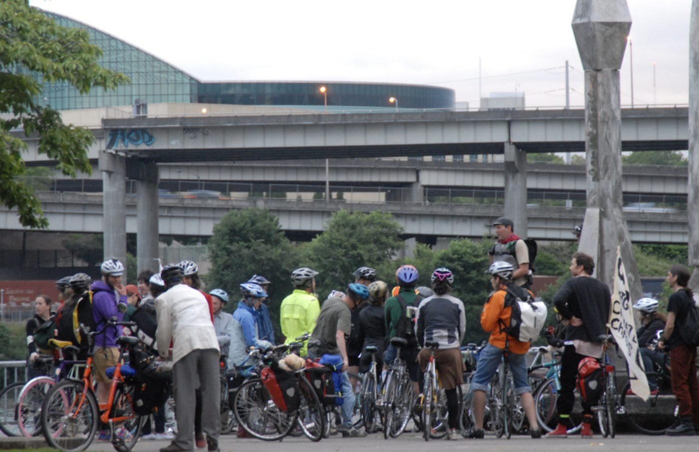 Weekend Event Guide: Freeways, farmers market, Tina Turner, and more ...