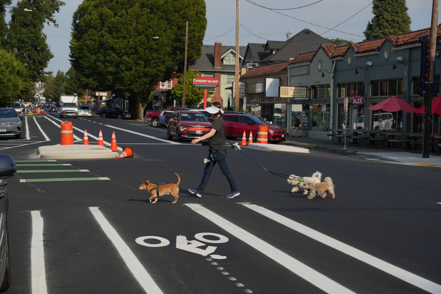 First look at new bike lane — and one less car lane! — on NE Broadway ...